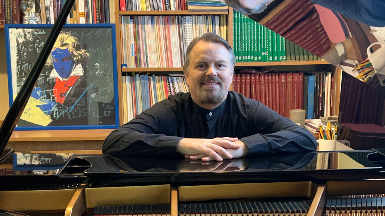 Overview & About – THE WELL-ROUNDED PIANIST